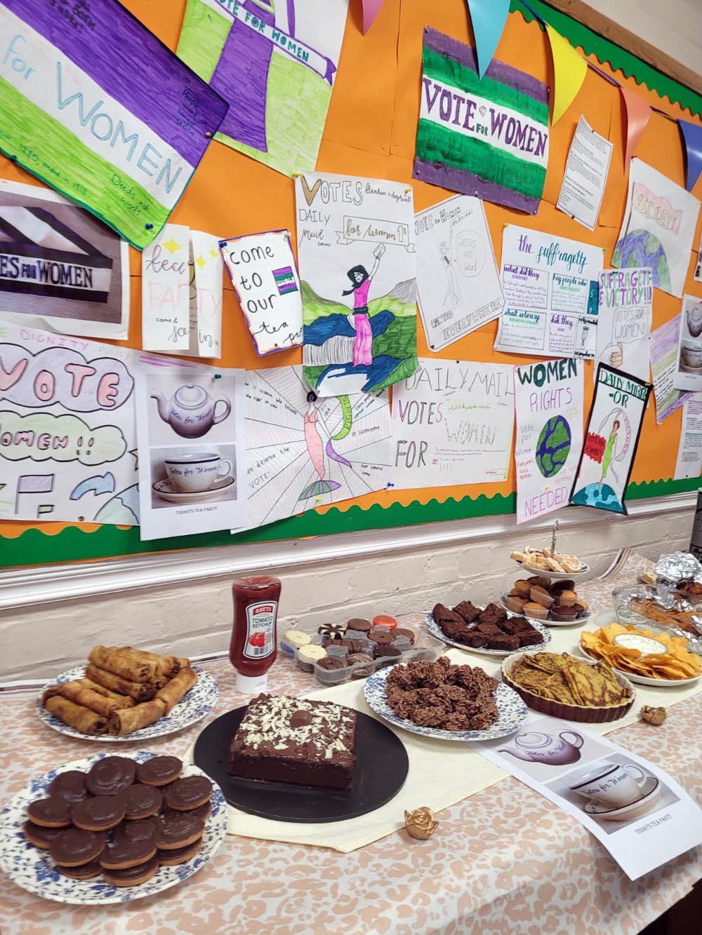 Y9 Suffragette Theme Tea Party - Al-Ashraf Secondary School for Girls ...